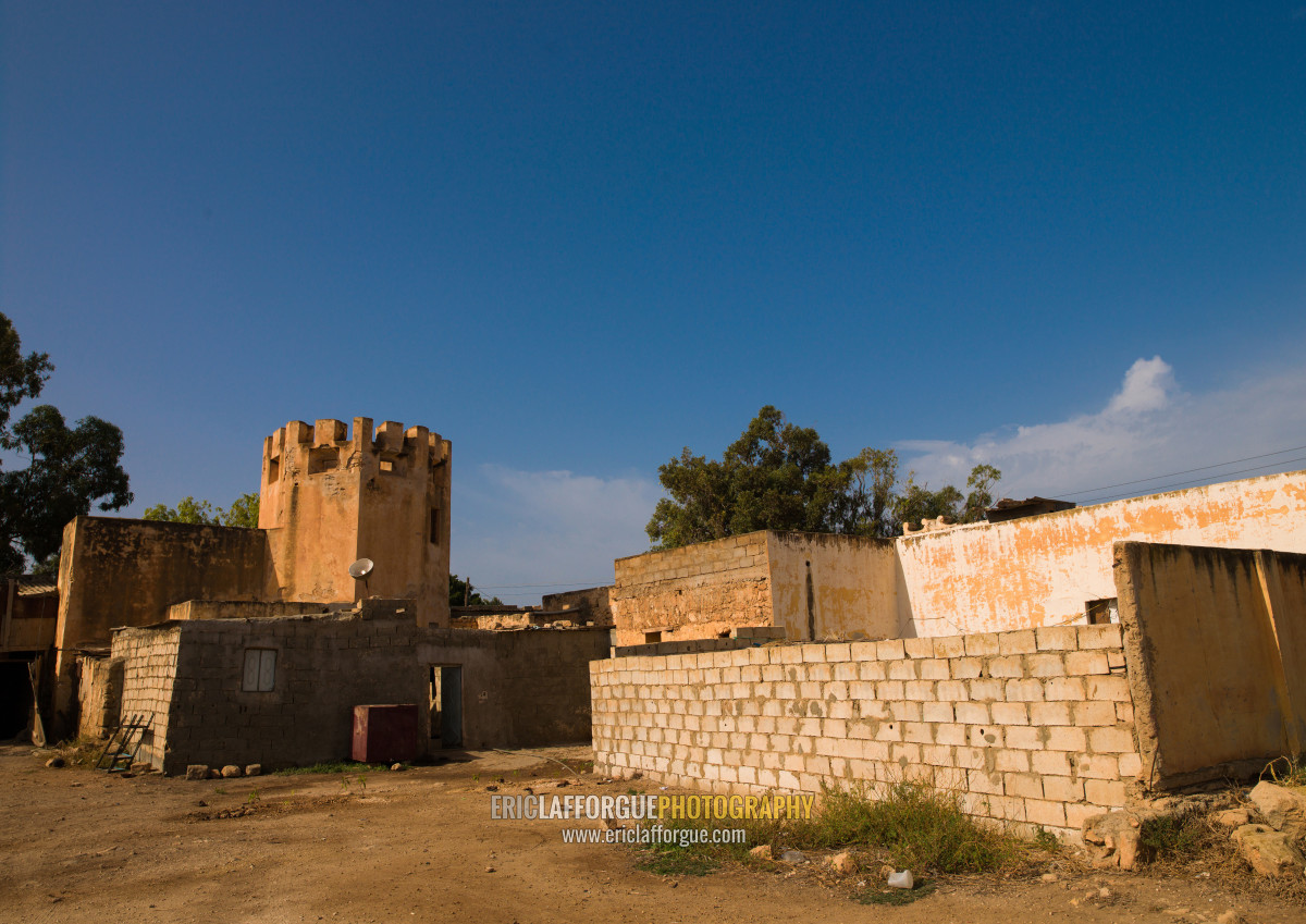 ERIC LAFFORGUE PHOTOGRAPHY - Old italian colonial building, Cyrenaica ...